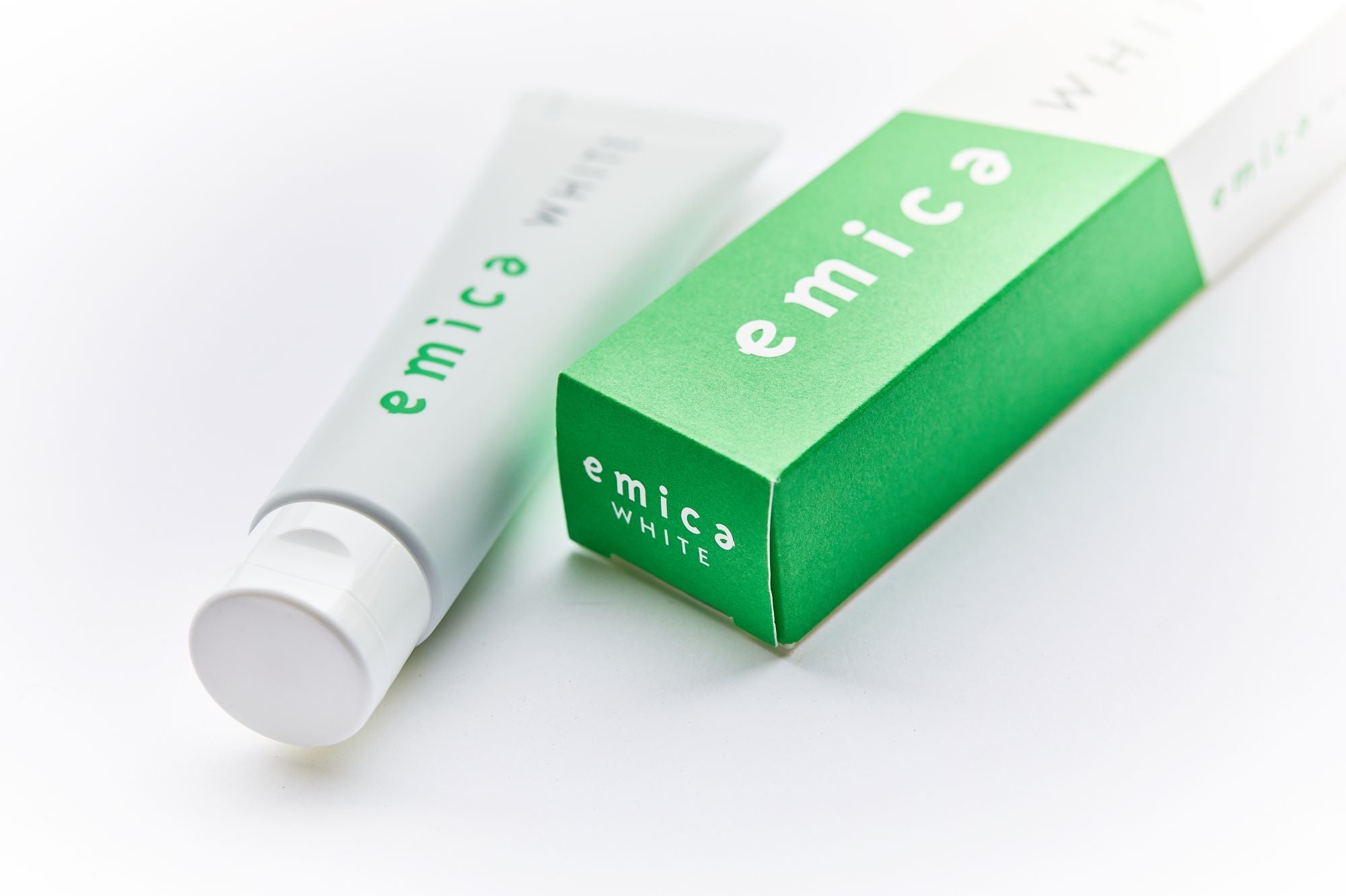 エヌエー・オンライン | ホワイトニング歯磨き粉「エミカ ホワイト（emica white）